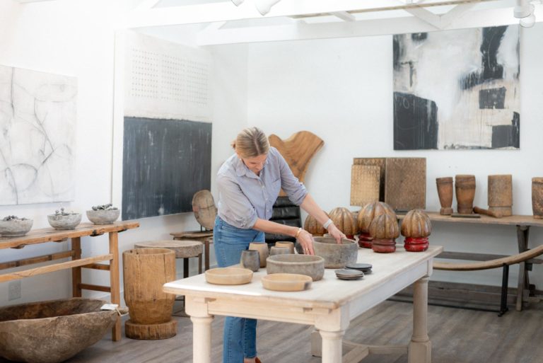 Elizabeth Poett on Ranch Living & Homes with Character - rinconrd.com