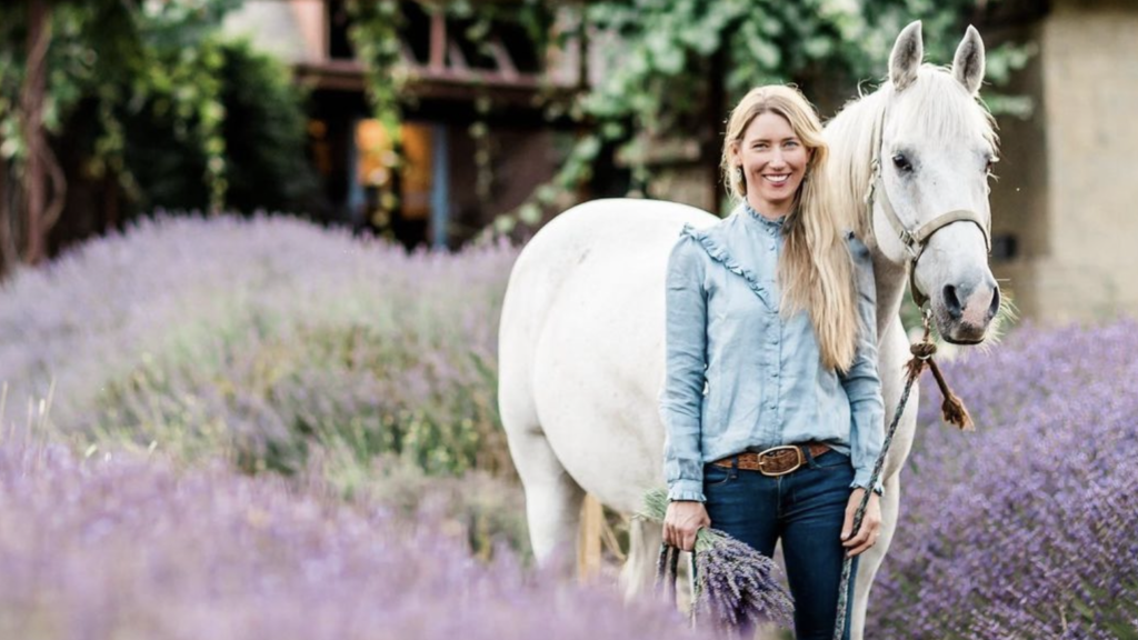 Elizabeth Poett on Ranch Living & Homes with Character - rinconrd.com